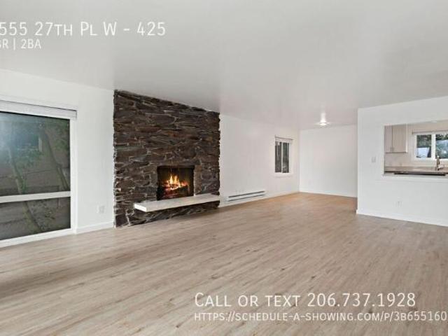 2 Br, 2 bath, Condo 3555 27th Pl W