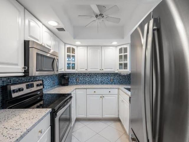 2 Br, 2 bath, Condo 3570 S Ocean Boulevard