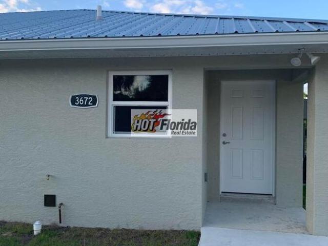 2 Br, 2 bath, Condo 3672 Skipper Road