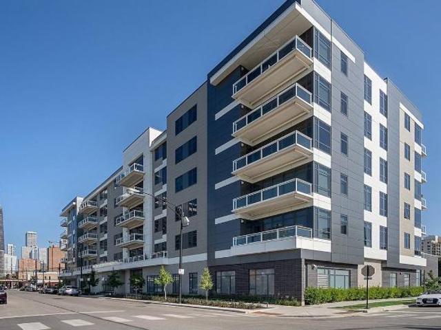 2 Br, 2 bath, Condo 367 W Locust St