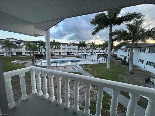 2 Br, 2 bath, Condo 3706 Broadway