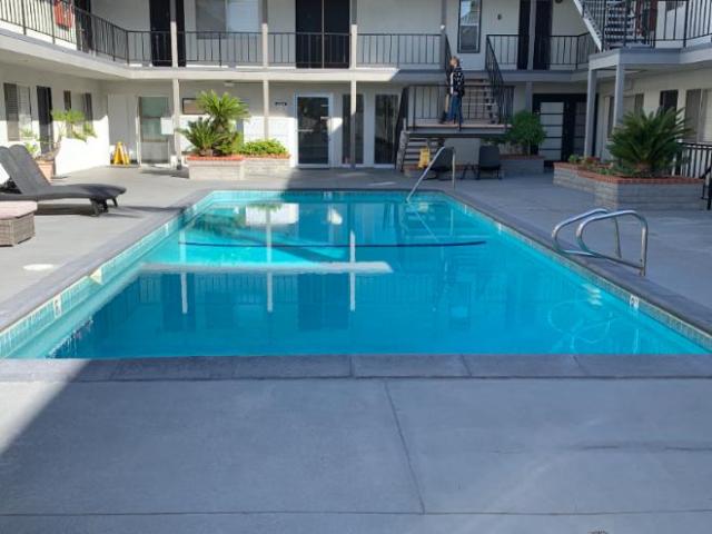 2 Br, 2 bath, Condo 3708 Spencer Street