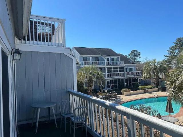 2 Br, 2 bath, Condo 3700 Golf Colony Ln