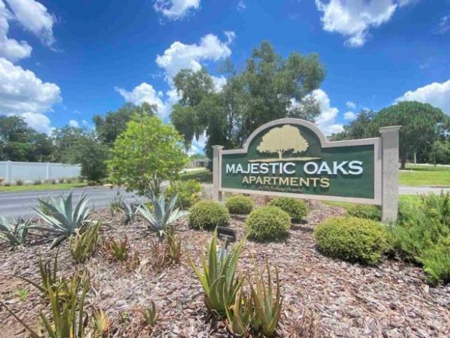 2 Br, 2 bath, Condo 37220 Majestic Oaks Ct