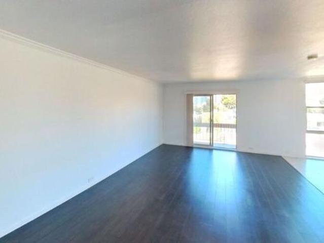 2 Br, 2 bath, Condo 373 Staten Ave