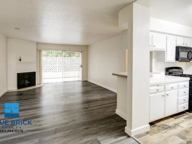 2 Br, 2 bath, Condo 3775 Beethoven St