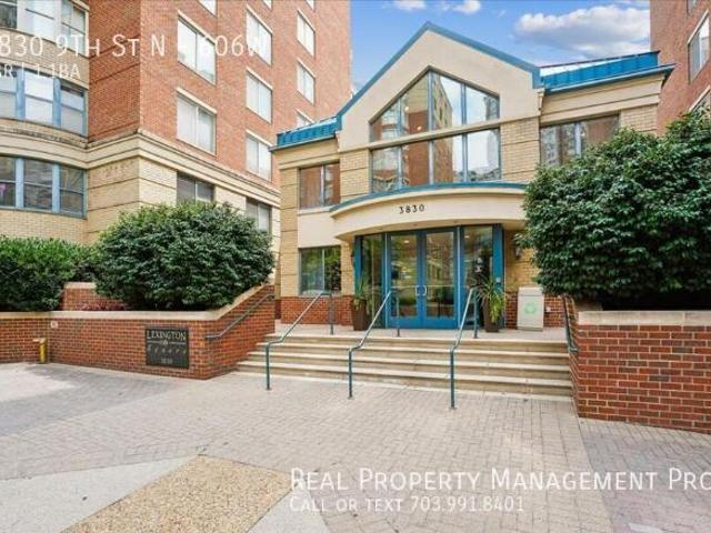 2 Br, 2 bath, Condo 3830 9th St N