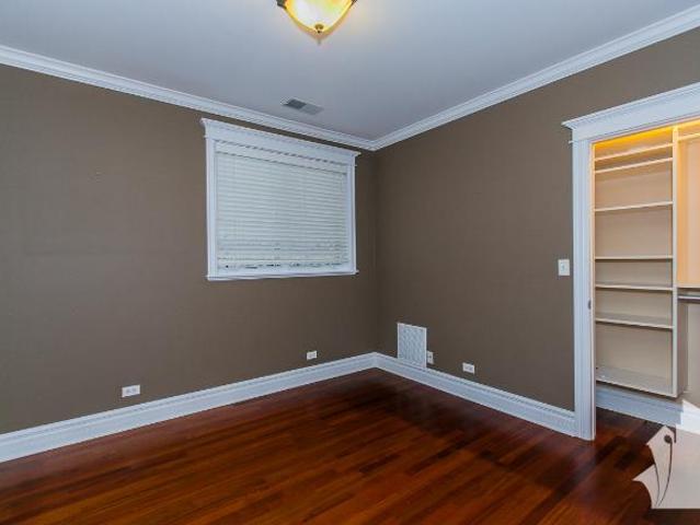 2 Br, 2 bath, Condo 3841 Southport