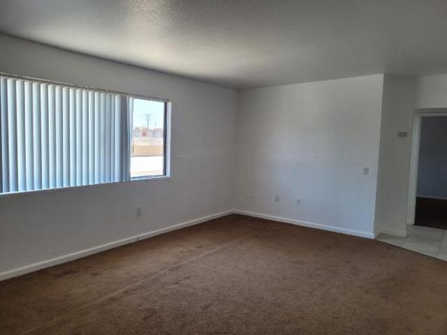 2 Br, 2 bath, Condo 38665 11th St East