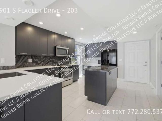 2 Br, 2 bath, Condo 3901 S Flagler Drive