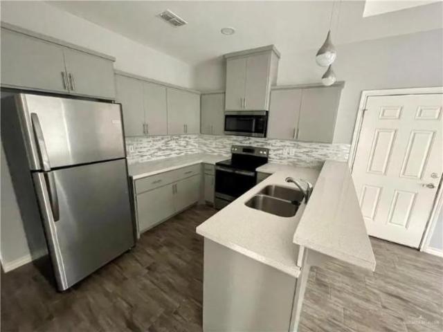 2 Br, 2 bath, Condo 3918 Las Vistas Ln