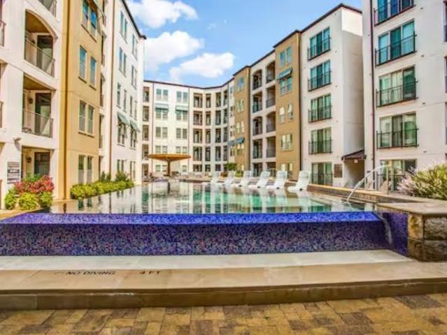 2 Br, 2 bath, Condo 3930 Mckinney Ave