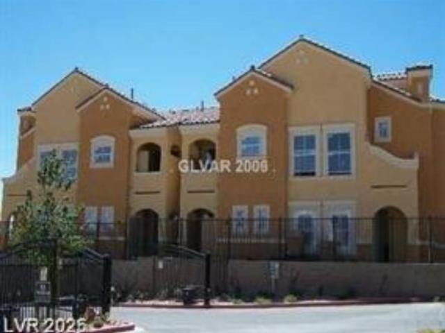 2 Br, 2 bath, Condo 3975 N Hualapai Way