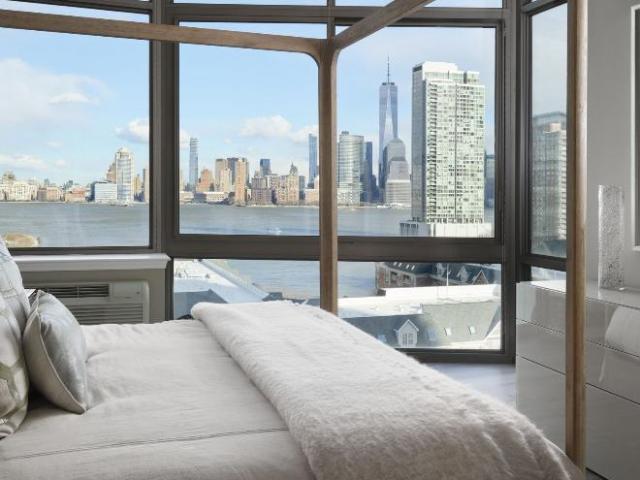 2 Br, 2 bath, Condo M2 0701 Washington Blvd
