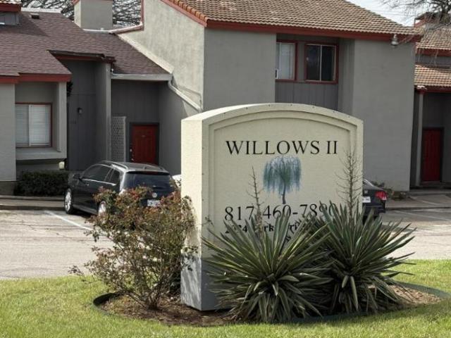 2 Br, 2 bath, Other 4029 Randy Dr