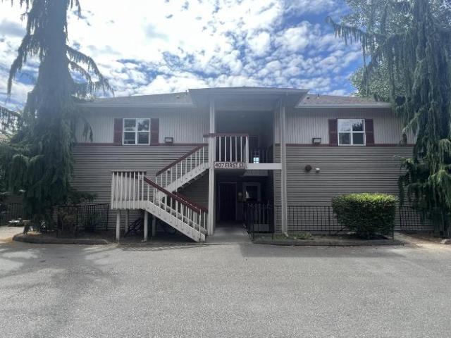 2 Br, 2 bath, Other 407 First Street