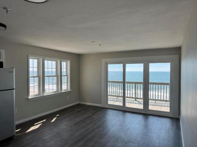 2 Br, 2 bath, Other 410 North Waccamaw Dr