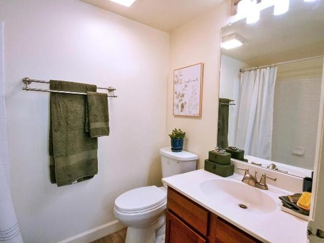 2 Br, 2 bath, Other 4115 Landing Drive