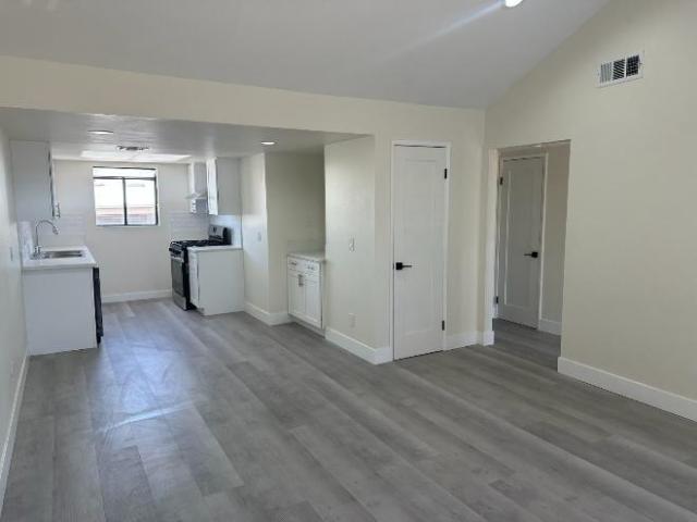2 Br, 2 bath, Other 44155 10th Street West