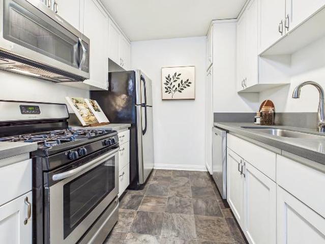 2 Br, 2 bath, Other 5049 5117 Buffalo Ave