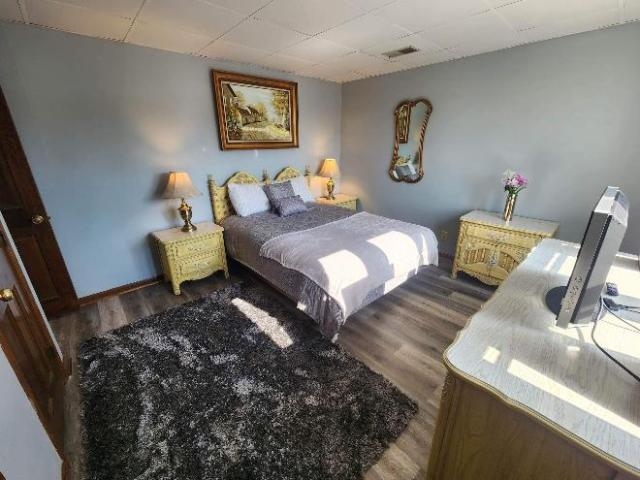 2 Br, 2 bath, Other 525 East Pine Street