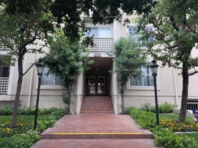 2 Br, 2 bath, Other 525 North Curtis Avenue