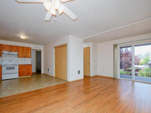 2 Br, 2 bath, Apartment 678 SE Hogan Rd
