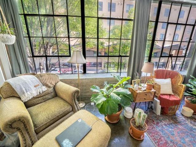 2 Br, 2 bath, Apartment 75 John Wesley Dobbs Ave NE