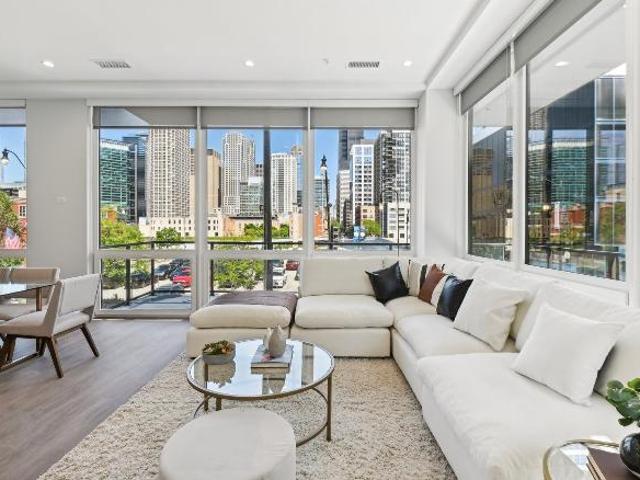 2 Br, 2 bath, Other 812 W Adams Street