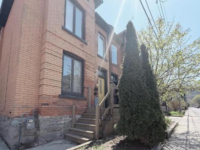 2 Br, 2 bath, Other 93 Grant Ave
