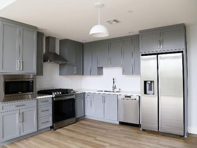 2 Br, 2 bath, Apartment 101 South Chapel Avenue