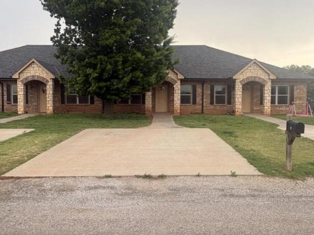 2 Br, 2 bath, Other 105 I Street