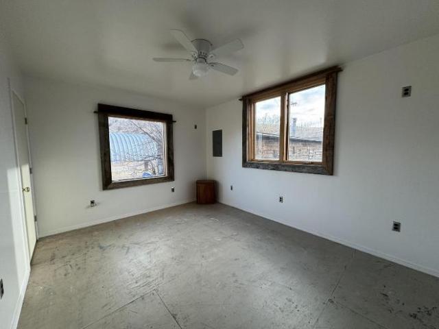 2 Br, 2 bath, Other 11158 Front Street