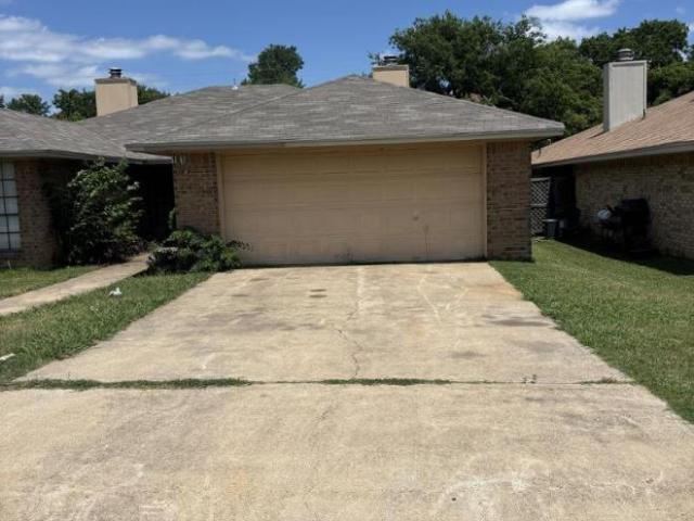 2 Br, 2 bath, Other 121 Wildwood Drive