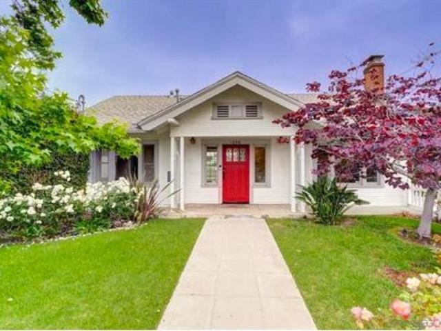 2 Br, 1 bath, Other 1336 Bush St