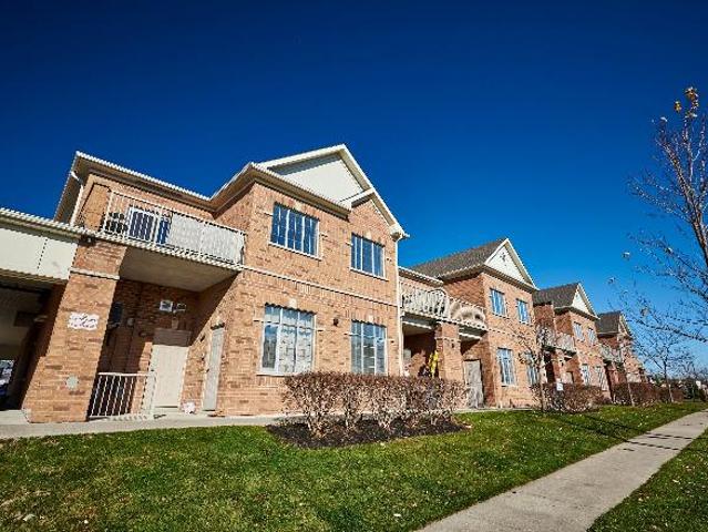 2 Br, 2 bath, Apartment 15 Rosswell Drive