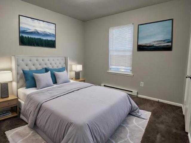 2 Br, 2 bath, Apartment 1701 W Congress St