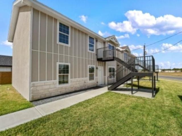 2 Br, 2 bath, Other 2008 Southridge Avenue