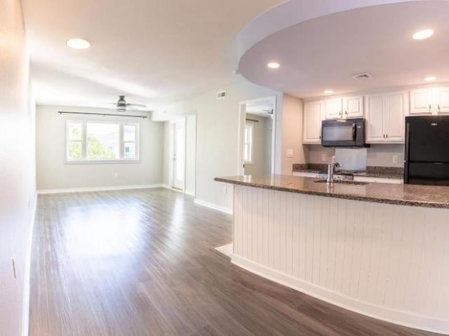 2 Br, 2 bath, Apartment 201 Coastal Point Dr