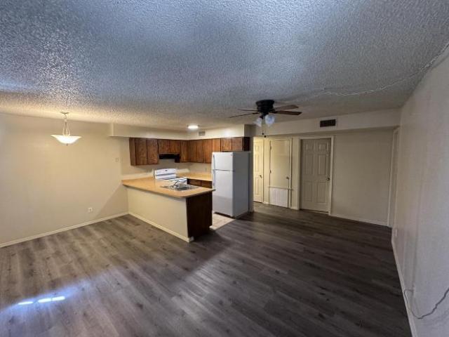 2 Br, 2 bath, Other 207 East 23rd Street