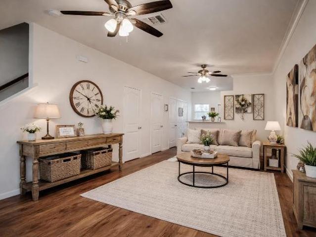 2 Br, 2 bath, Other 210 Northcross St