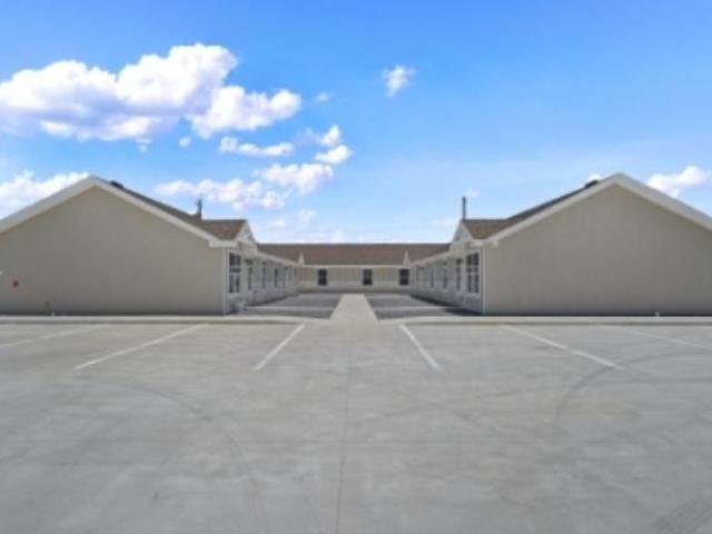 2 Br, 2 bath, Apartment 2124 Multi National