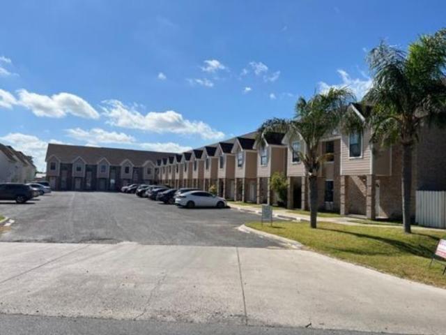 2 Br, 2 bath, Other 2218 S Touri