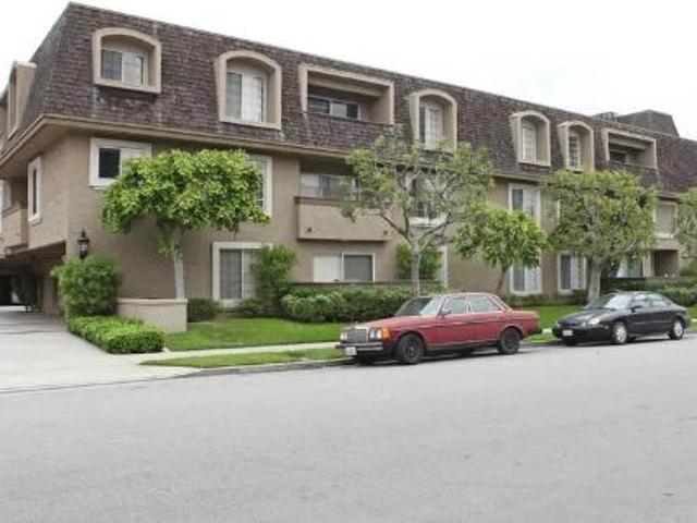 2 Br, 2 bath, Other 234 Saint Francis Street