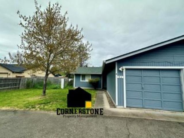 2 Br, 2 bath, Apartment 25 Sowell Court