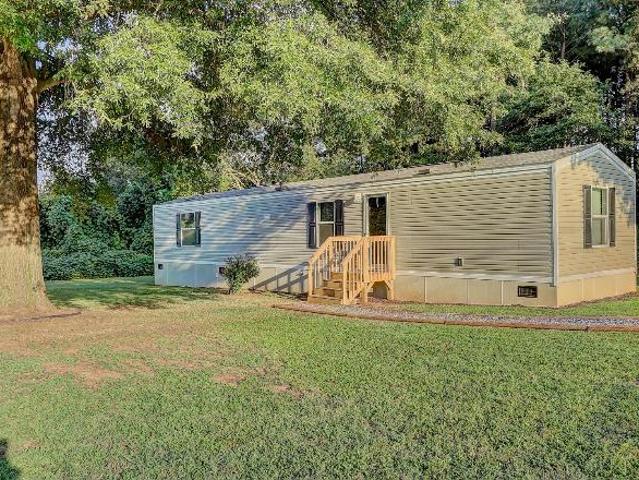 2 Br, 2 bath, Other 2748 Clineland Rd