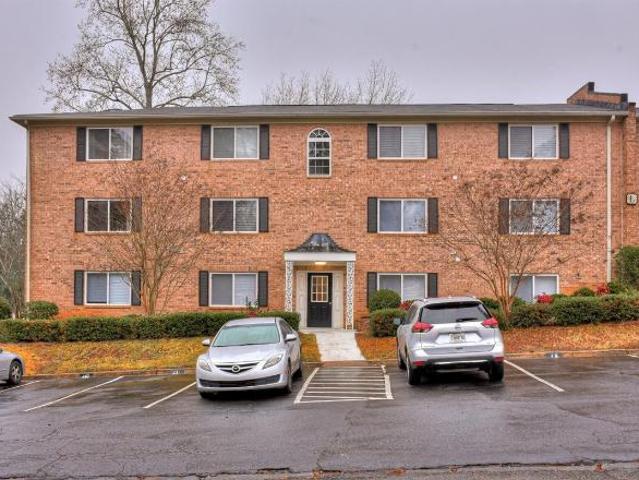 2 Br, 2 bath, Other 2905 Arrowhead Drive