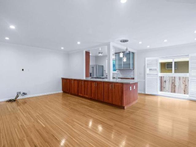 2 Br, 2 bath, Other 332 Rexford Drive