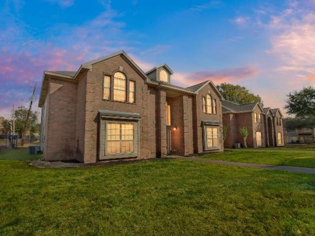 2 Br, 2 bath, Other 343 Stone Hill Drive