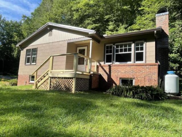 2 Br, 2 bath, Single Family Home 1031 Hudlin Gap Rd